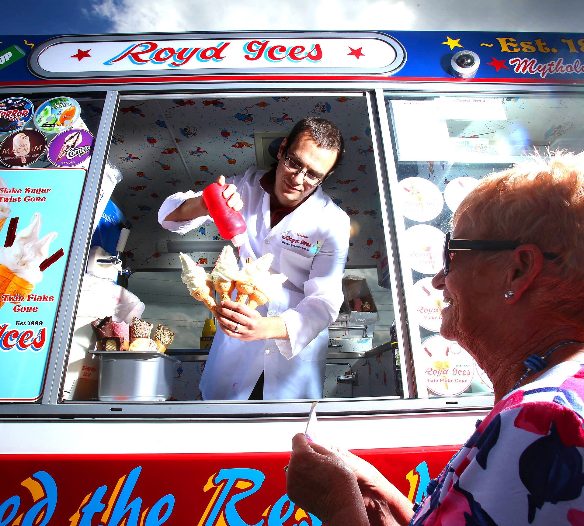 Ice cream delivery - Royd Icecream